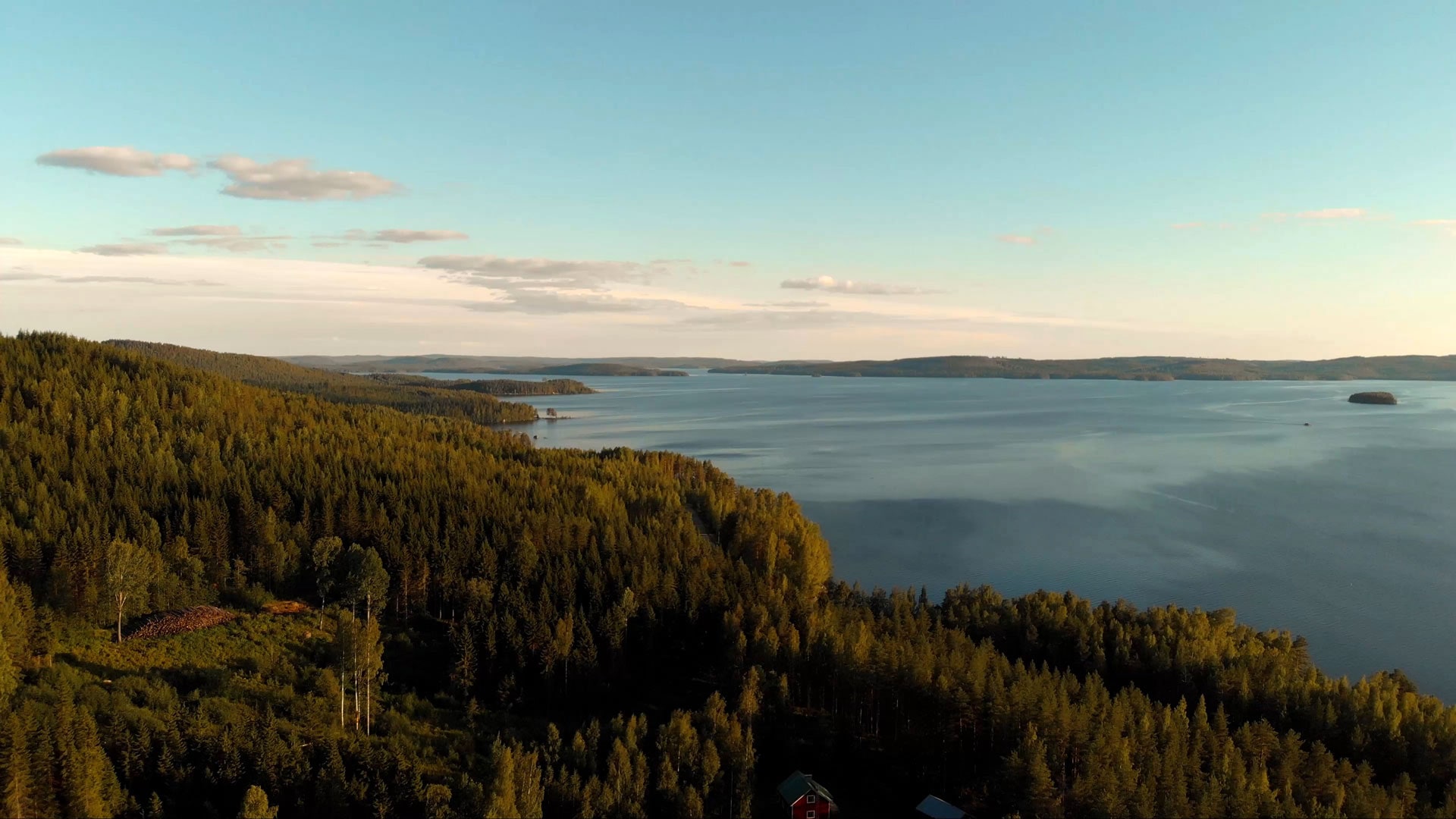 Meidän tarina - OravaMedia Oy